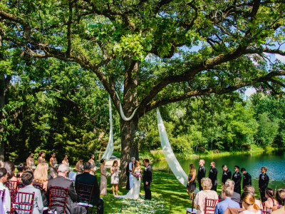 Wandering Tree Estate | Best Garden Wedding and Event Venue in Illinois